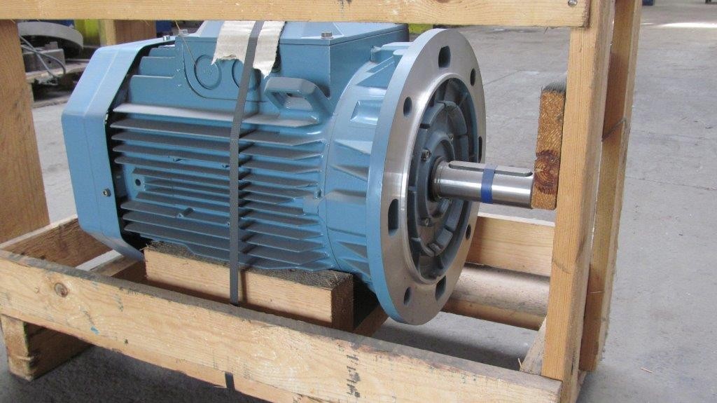New ABB motor 7.5 Kw B5 Flange Mounted 6 Pole 970rpm - PLW Engineering